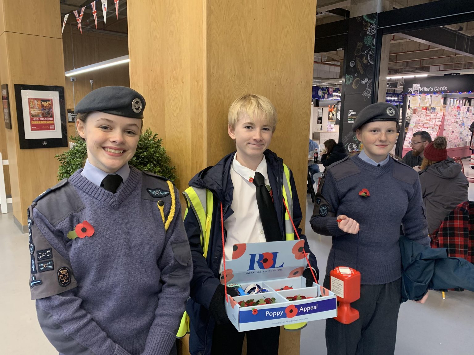 Poppy Collecting 2023 – 148 (Barnsley) Squadron